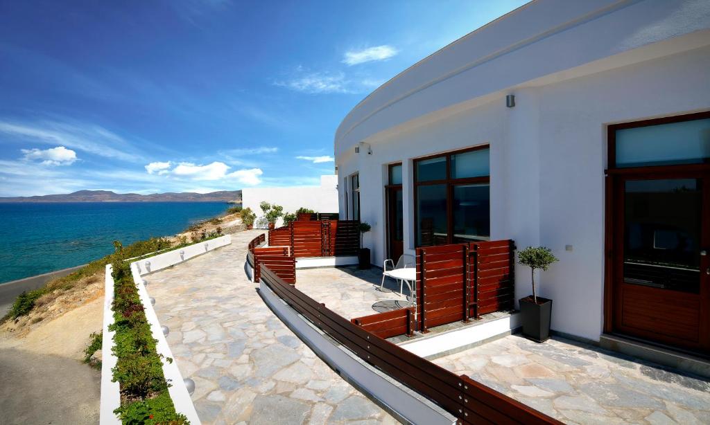 Deluxe Studio - Simon Studios & Apartments